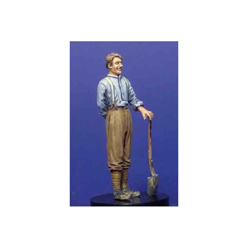 WWI soldier at ease leaning on spade